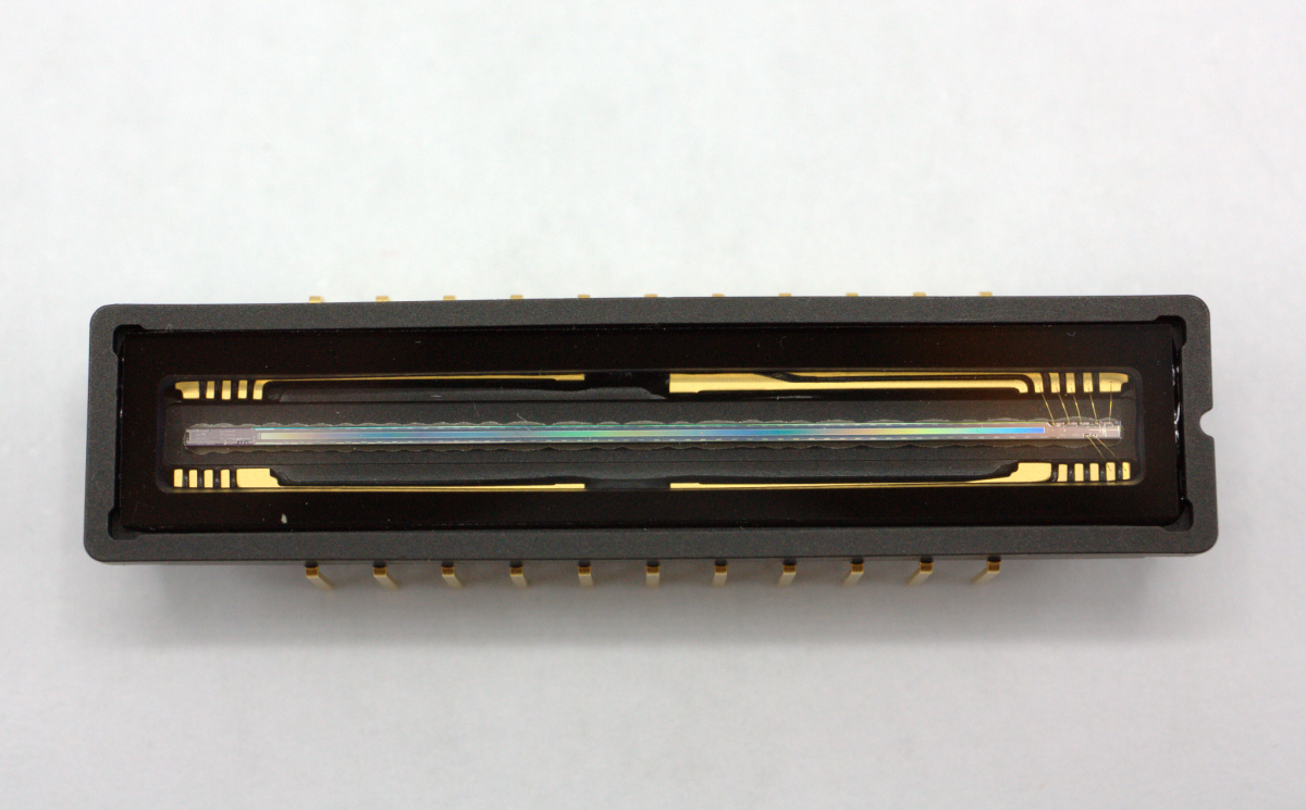 TCD1304DG | Linear Sensors | Optoelectronics | Eureca Shop